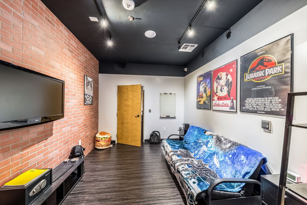 ESCAPOLOGY ESCAPE ROOMS - MCKINNEY - 19 Photos & 15 Reviews - Escape ...