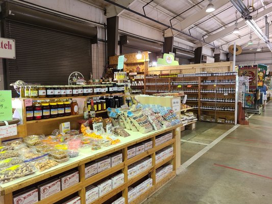 STATE FARMERS MARKET - Updated July 2024 - 831 Photos & 320 Reviews ...