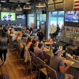 SHOREBREAK PIZZA & TAPHOUSE - PUNGO - Updated December 2025 - 408 ...