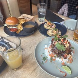 CRAFT BEER MARKET CALGARY DOWNTOWN - Updated December 2025 - 215 Photos ...