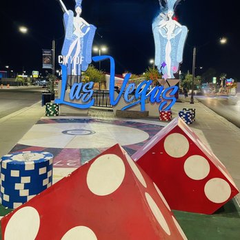 LAS VEGAS SHOWGIRLS SIGN - Updated April 2025 - 1810 Las Vegas Blvd S ...