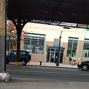 DOLLAR TREE - Updated May 2025 - 2182 3rd Ave, New York, New York ...