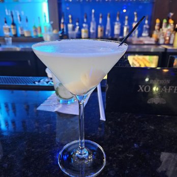 RAIN PREMIER SUSHI BAR & LOUNGE - Updated April 2025 - 135 Photos & 110 ...