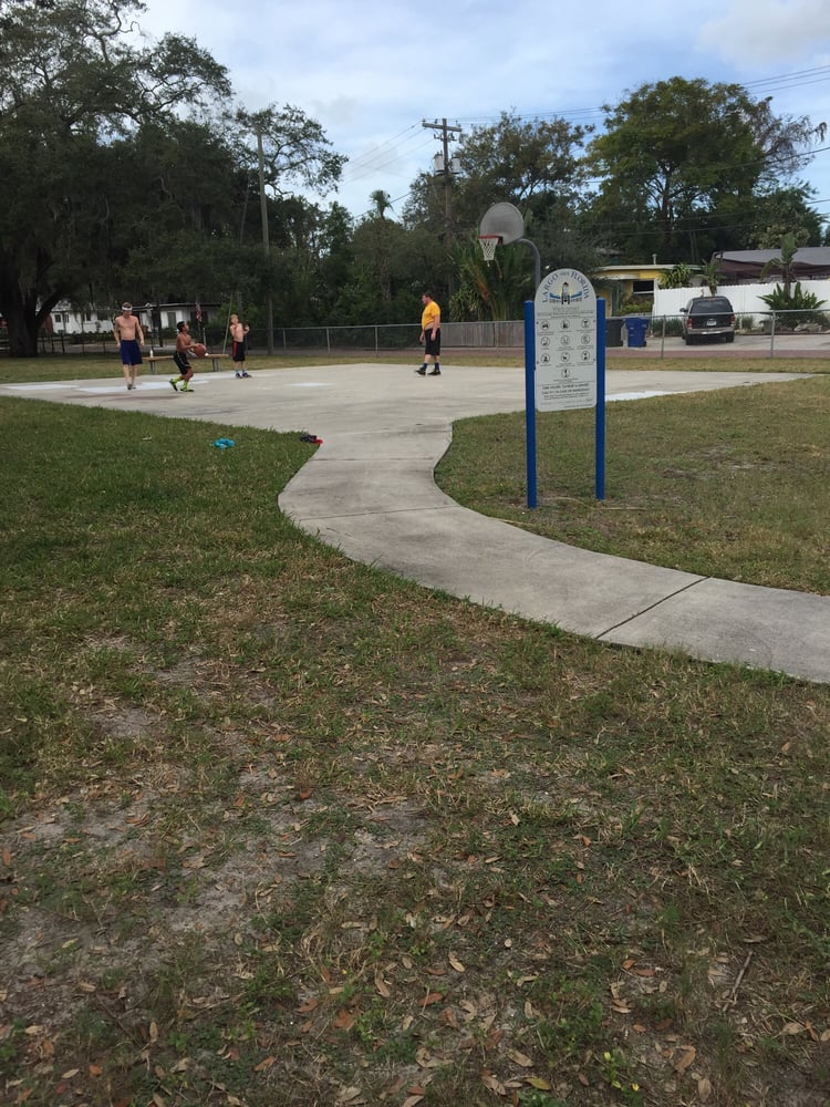 WOODROW AVENUE PARK - Updated July 2025 - 290 3rd St NW, Largo, Florida ...