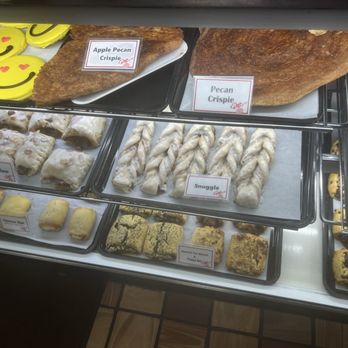 DAVIS BAKERY & DELICATESSEN - Updated November 2025 - 136 Photos & 131 ...