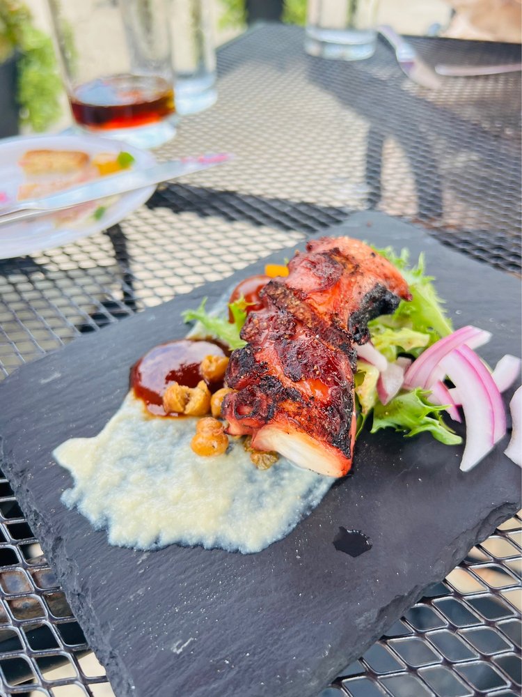 LINEAR RESTAURANT - Updated September 2024 - 480 Photos & 208 Reviews ...