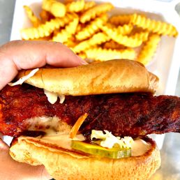 CRAZY D’S HOT CHICKEN - Updated May 2025 - 399 Photos & 542 Reviews ...