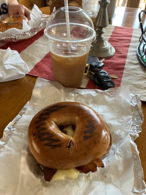 THE PURPLE PIT COFFEE LOUNGE - Updated August 2025 - 23 Photos & 50 ...