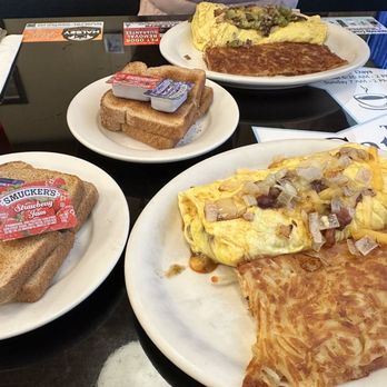 GATEWAY BREAKFAST HOUSE - Updated April 2025 - 398 Photos & 451 Reviews ...