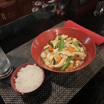 SHANGHAI ON ELM - Updated June 2024 - 96 Photos & 105 Reviews - 700 Elm ...