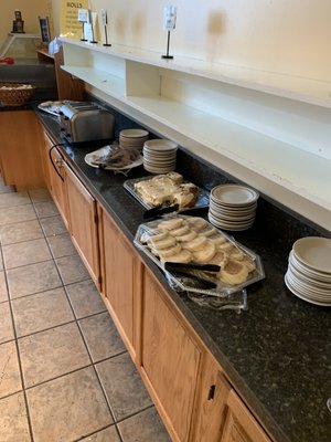 PENN ALPS RESTAURANT & CRAFT SHOP - Traditional American Restaurant at ...