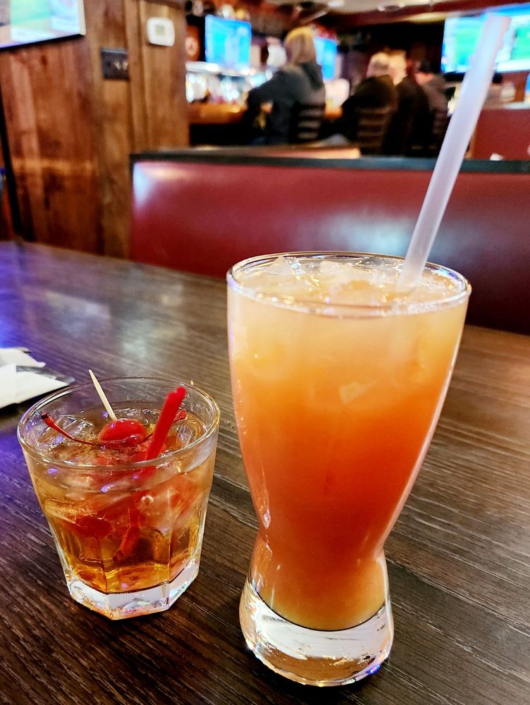 LAYCOFF’S TAVERN - Updated September 2025 - 23 Photos & 40 Reviews ...