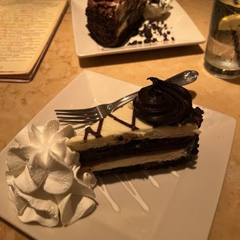 THE CHEESECAKE FACTORY - Updated May 2025 - 1025 Photos & 791 Reviews ...