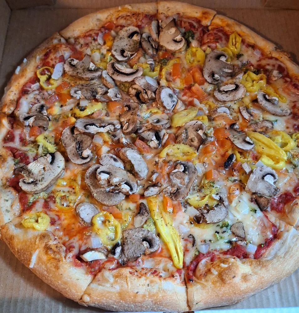 HIPPIES PIZZA - Updated June 2026 - 73 Photos & 287 Reviews - 121 E 13 ...