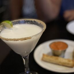 ELLIOTT’S ON CONGRESS - Updated December 2024 - 283 Photos & 294 ...