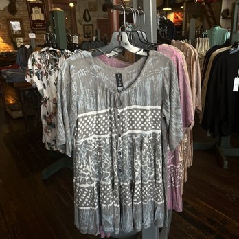 MADISON DRY GOODS AND DRY GOODS COUNTRY STORE - Updated January 2026 ...