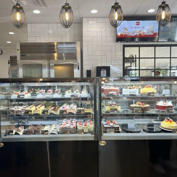 85°C BAKERY CAFE-ARROWHEAD RANCH - Updated September 2025 - 123 Photos ...