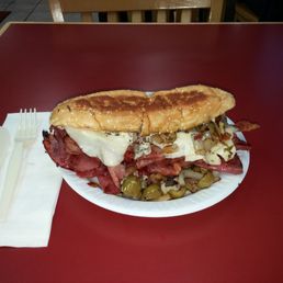 GIOVANNI’S ITALIAN DELI AND PASTA - Updated October 2025 - 69 Photos ...