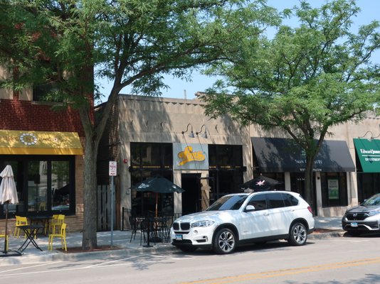 PINTS - Updated July 2025 - 140 Photos & 274 Reviews - 112 S York St ...