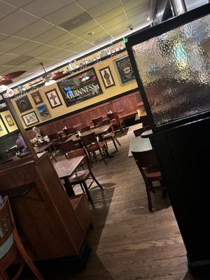 ERIN PUB - Updated September 2025 - 156 Photos & 249 Reviews - 36 W ...