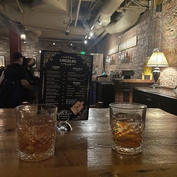LINCOLNS - Updated April 2025 - 54 Photos & 22 Reviews - 1801 Wynkoop ...
