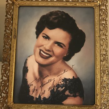 PATSY CLINE HISTORIC HOUSE - Updated August 2025 - 79 Photos & 11 ...