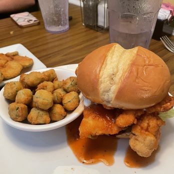 SIMPLY SOUTHERN BISTRO - Updated December 2025 - 134 Photos & 202 ...