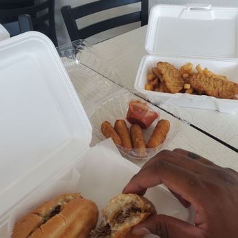 ALS BURGER AND FRIES JOINT - 29 Photos & 60 Reviews - 1070 13th St ...