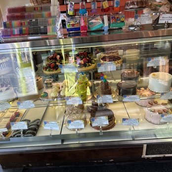 FREEPORT BAKERY - Updated June 2024 - 1231 Photos & 1424 Reviews - 2966 ...