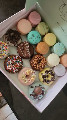 MACARONZ - Updated September 2025 - 132 Photos & 18 Reviews - 43 Queen ...