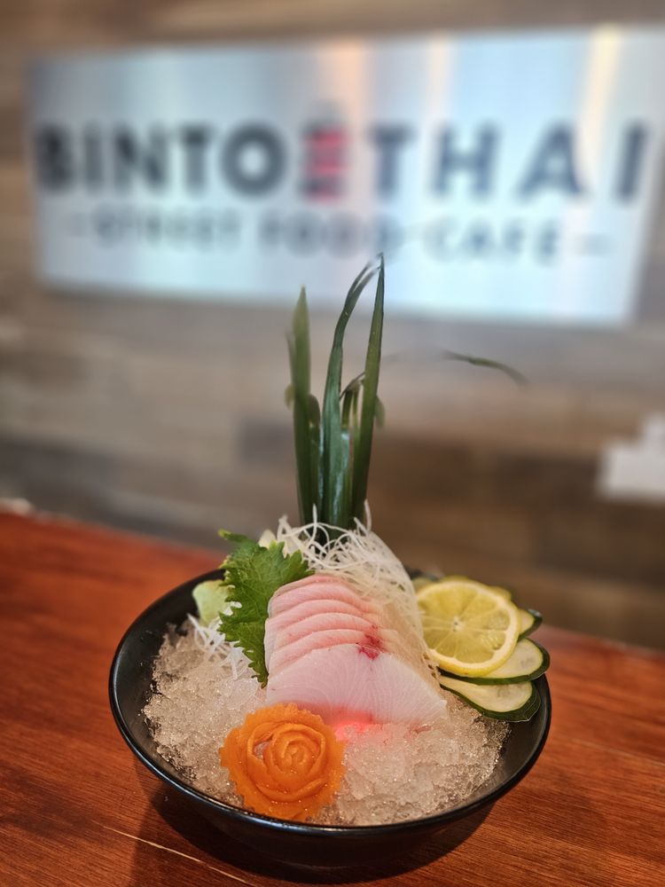 Binto Thai, Naples | Roadtrippers