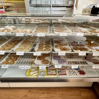 PRANTL’S BAKERY - Updated July 2025 - 46 Photos & 30 Reviews - 528 E ...