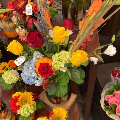 VONS - Updated December 2025 - 121 Photos & 166 Reviews - 1758 W Grand ...