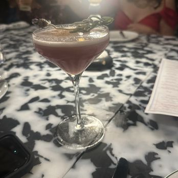 BAR ISSI - Updated September 2025 - 245 Photos & 153 Reviews - 414 N ...