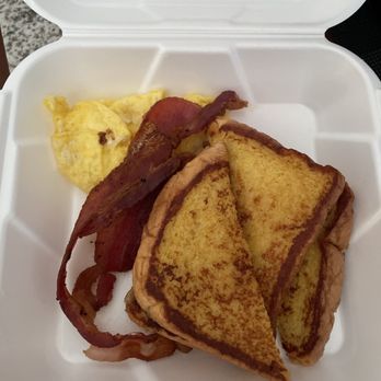 HAPPY DINER - Updated June 2024 - 628 Photos & 530 Reviews - 617 S ...