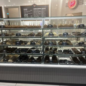 THE FUDGERY - Updated January 2026 - 69 Photos & 89 Reviews - 416 S 4th ...