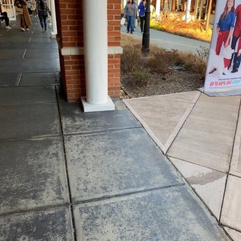 LEESBURG PREMIUM OUTLETS - Updated November 2025 - 258 Photos & 275 ...