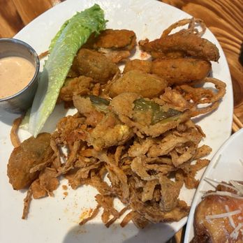 BOMBSHELLS - Updated October 2025 - 39 Photos & 31 Reviews - 6415 TX ...