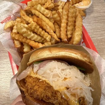 HOLDAAK FRIED CHICKEN - Updated March 2025 - 1379 Photos & 1359 Reviews ...