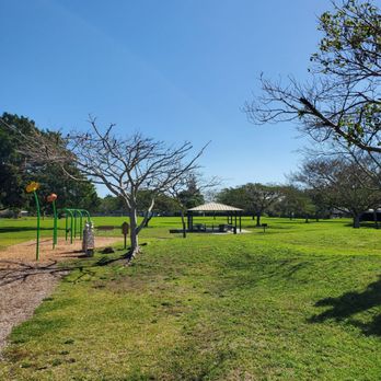 FIG TREE PARK - Updated August 2025 - 33 Photos - 620 S Fig Tree Ln ...