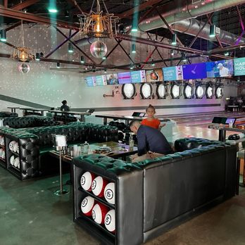 PRIMROSE LANES - Updated April 2025 - 445 Photos & 110 Reviews - 400 N ...