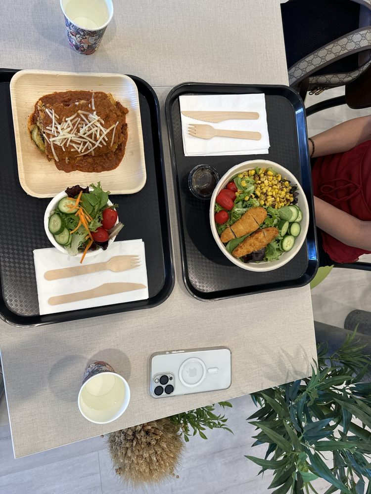 OTHELLO’S PLANT BASED KITCHEN - Updated October 2024 - 43 Photos & 43 Reviews - 21789 Ventura ...