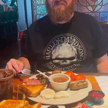 THE CELT IRISH PUB - Updated October 2025 - 244 Photos & 390 Reviews ...