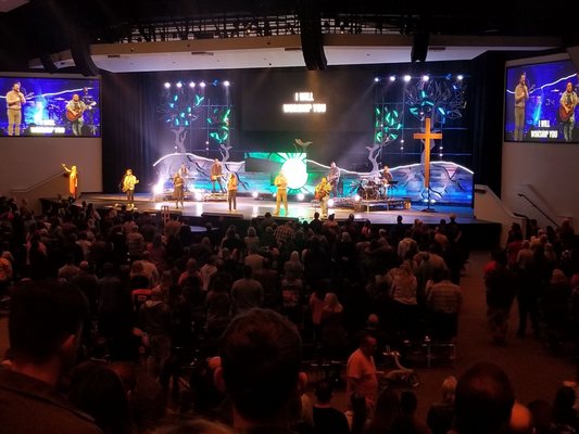 THE GROVE COMMUNITY CHURCH - Updated November 2025 - 25 Photos & 35 ...