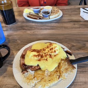 MAVERICK’S RESTAURANT - 39 Photos & 53 Reviews - 153 W 2nd Ave ...