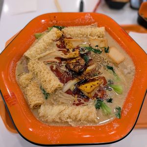 MALA TOWN - Updated June 2025 - 38 Photos & 10 Reviews - 210 Hudson St ...