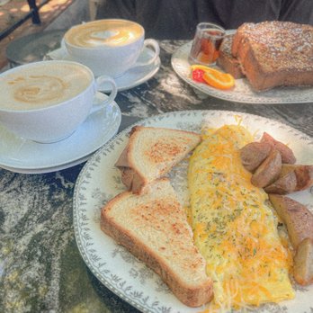 COMMONWEALTH COFFEEHOUSE & BAKERY - Updated March 2025 - 1258 Photos ...