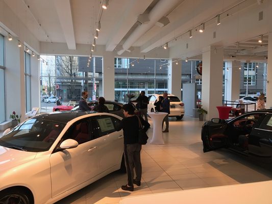 ALFA ROMEO OF SEATTLE - Updated December 2025 - 27 Photos & 11 Reviews ...