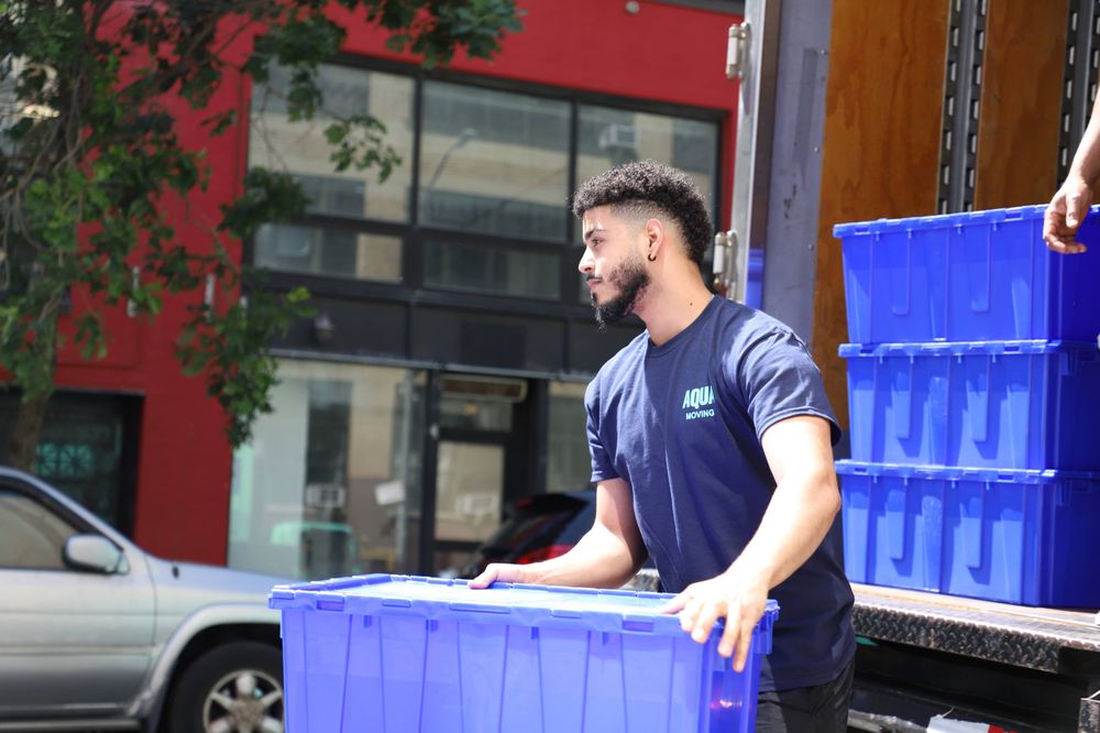 AQUA MOVING - Updated October 2025 - 14 Photos - 175 Canal St W, Bronx ...