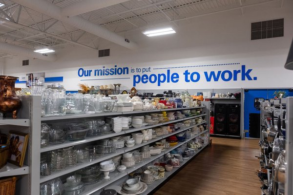 GOODWILL THRIFT STORE & DONATION CENTER - Updated October 2025 - 11 ...